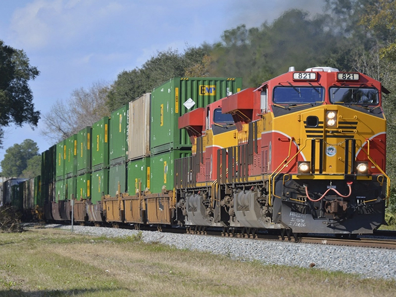 Los servicios ferroviarios intermodales de GMXT México-EUA-Canadá, se ...