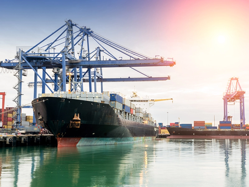 Agente naviero y su rol en el comercio marítimo: innovaciones y retos