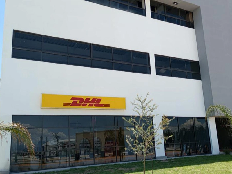 DHL Express consolida su presencia en el AIFA con nueva tienda